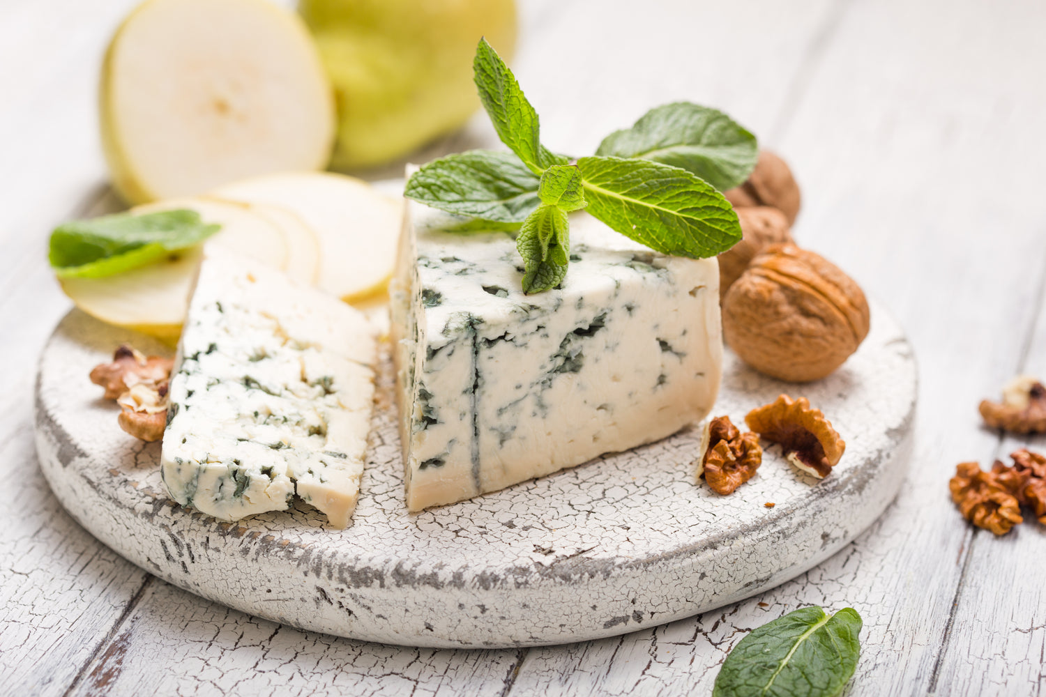 The Perfect Pairings: Cheese and Crackers to Complement Your Pepper ...